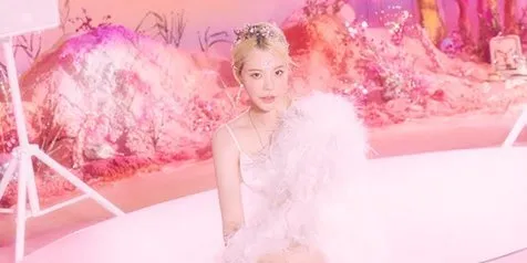 Rilis Album ke-7 'FOREVER 1', Girls Generation Suguhkan Harmonisasi Vokal lewat Lagu 'Lucky Like ...