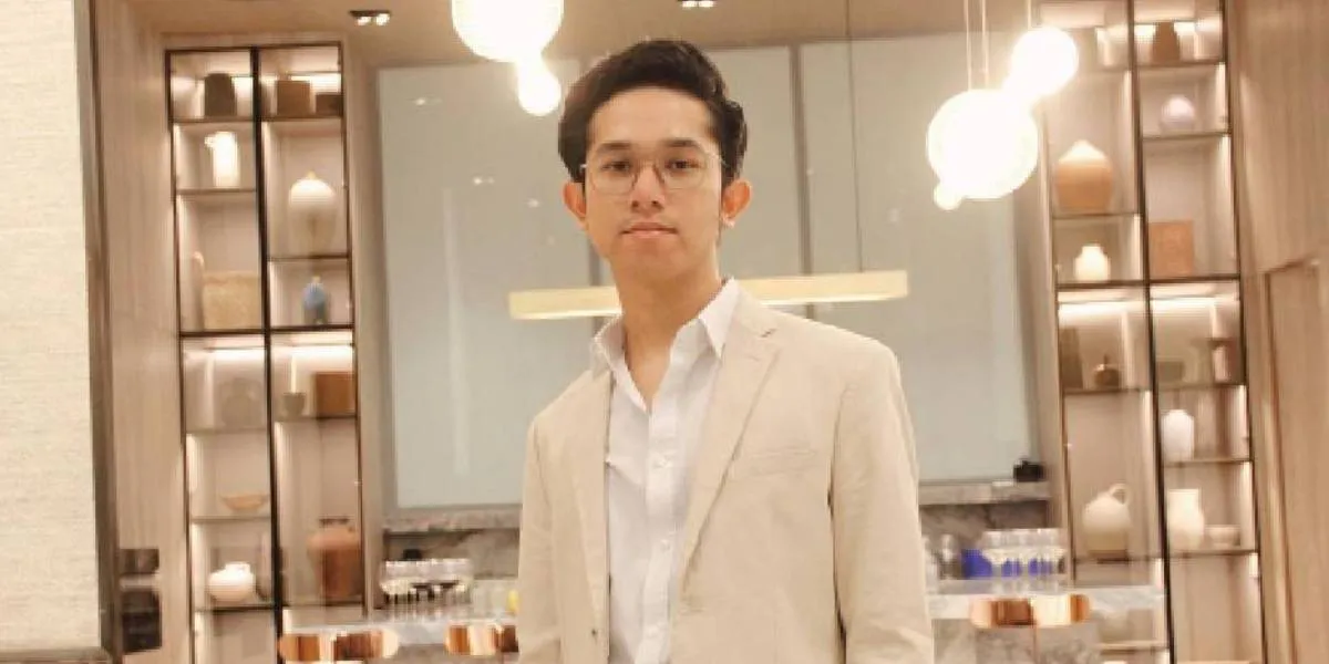 Adrian Setiawan Rilis Single Yang Bertajuk DULU - KapanLagi.com