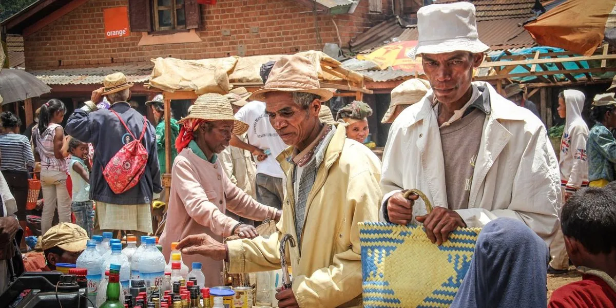 The Origin and Meaning of 'Common People', from the Lower Class to ...