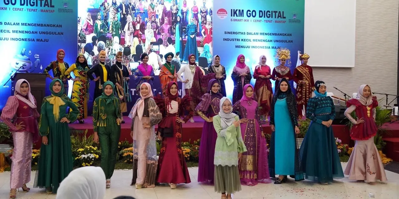 Designer Yanti Adeni Proud of Her New Design Work Attracting Attention ...