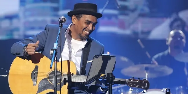 Facts about the Black Bowler Hat Always Worn by Glenn Fredly, Turns Out ...