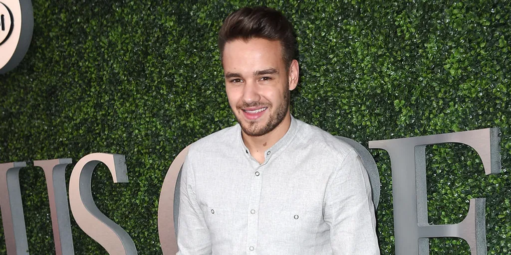 Ngedance Pakai Lagu 'Familiar', Anak SD Indonesia Ini Masuk Insta Story ...