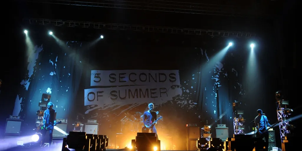Penggemar Membeludak, 5SOS Janji Akan Kembali Ke Indonesia - KapanLagi.com