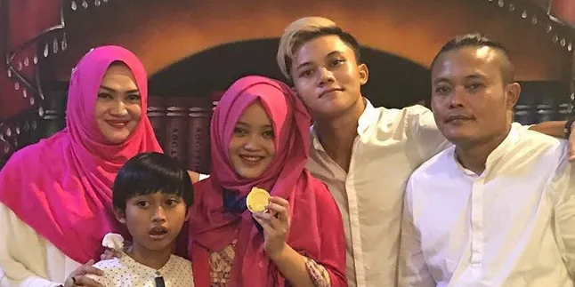 Rizky Febian Finds Late Lina's Diary, Revealing a Family Story from 14 Years Ago