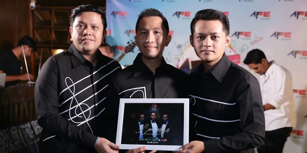 Versi Akustik, 3 Composer Rilis Single 'Bangun Cinta' - KapanLagi.com