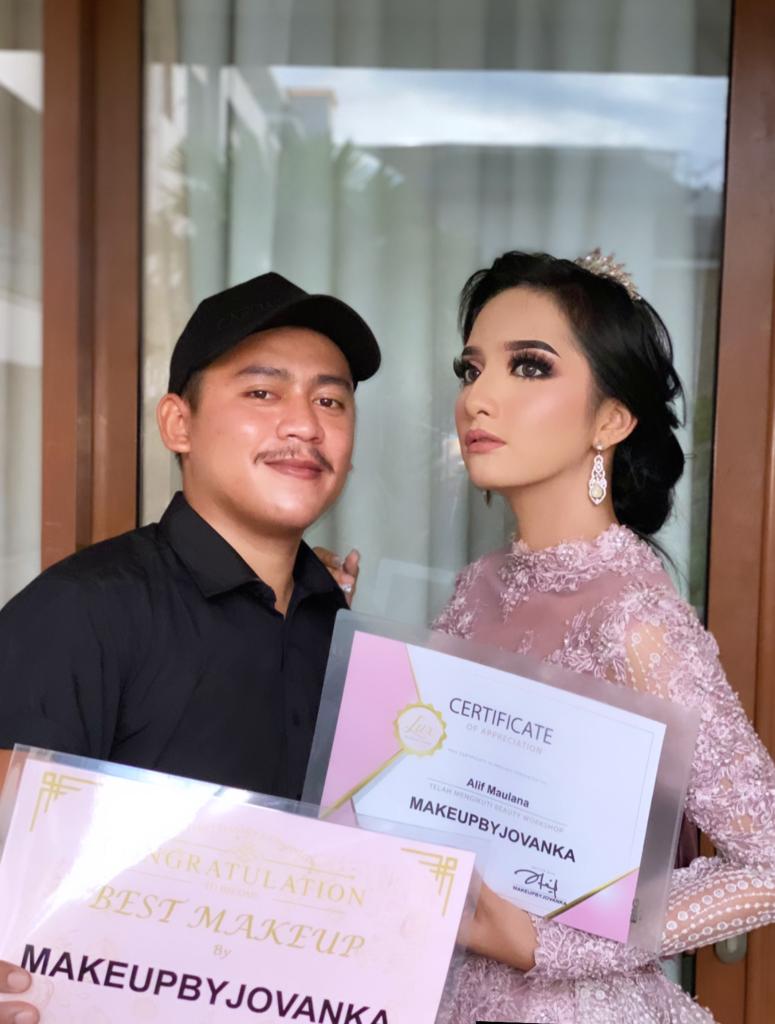 Namanya Kini Dikenal Hingga Kancah Internasional, Begini Kisah ... Namanya Kini Dikenal Hingga Kancah Internasional, Begini Kisah ...
