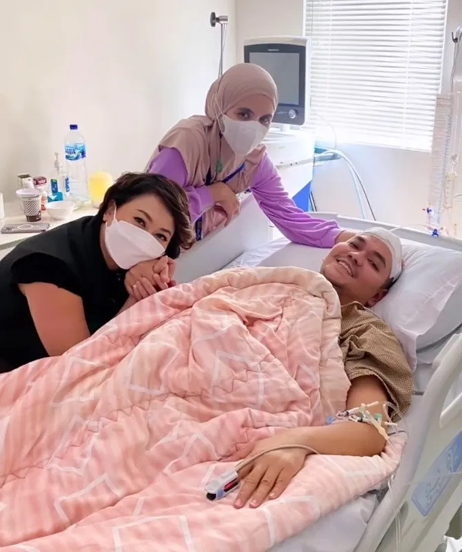 Indra Bekti Masih Suka Lupa, Indy Barends: Ya Hal yang Lumrah Lah ... Indra Bekti Masih Suka Lupa, Indy Barends: Ya Hal yang Lumrah Lah ...