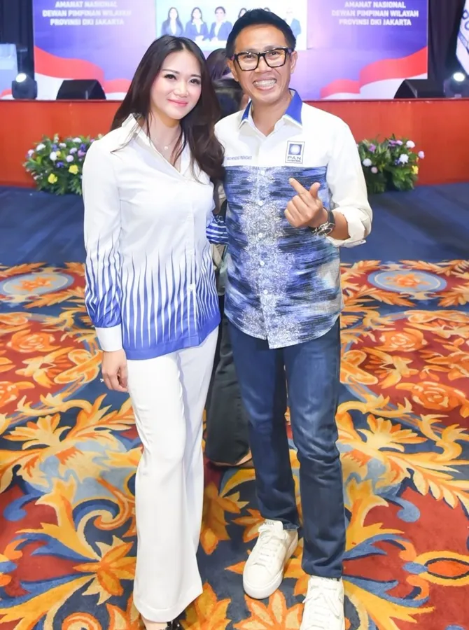 Jhessica Vee, Sosok Artis Cantik yang Kini Jadi Wakil Ketua PUAN DPW ...