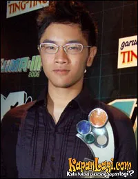 Jonathan Mulia: Saya Ini Normal - KapanLagi.com