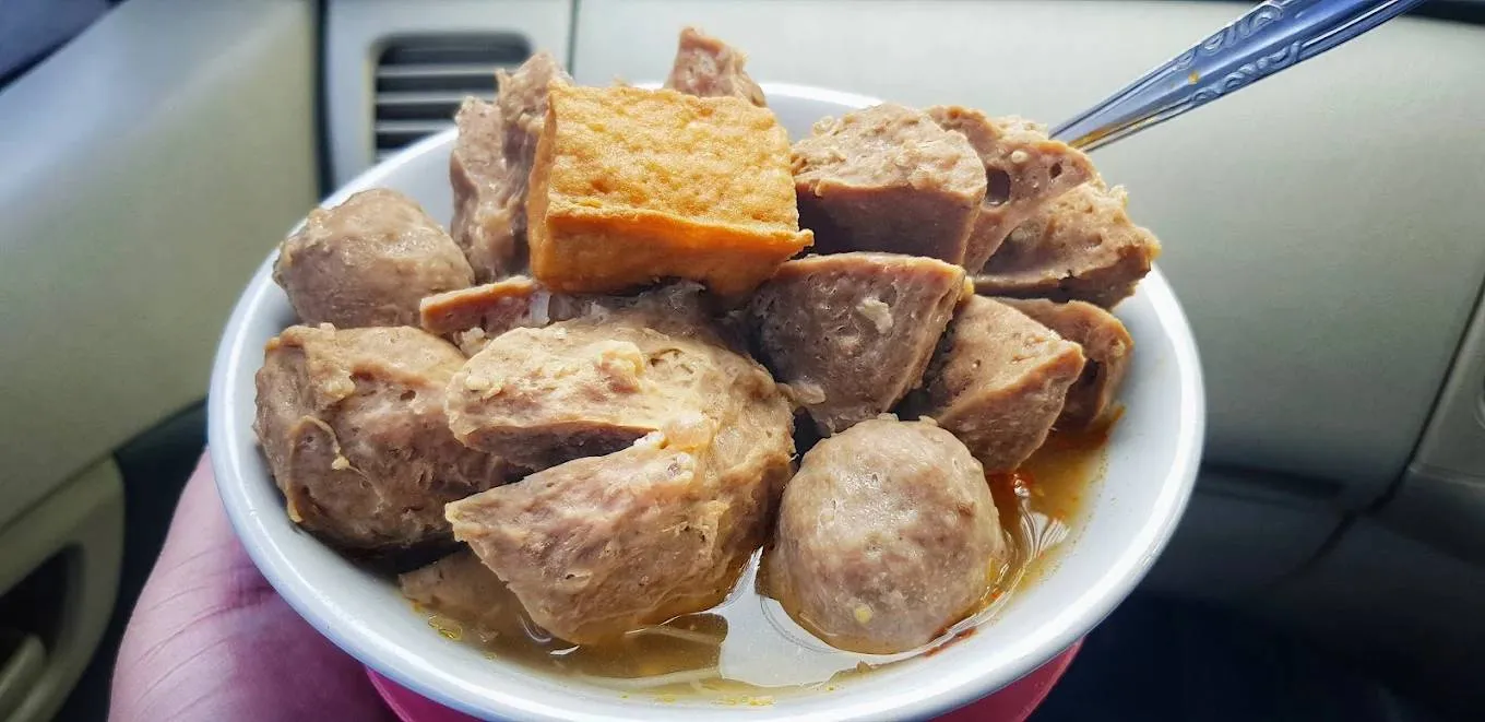 10 Rekomendasi Bakso Viral di Tebet 2026, dari Legendaris sampai ...
