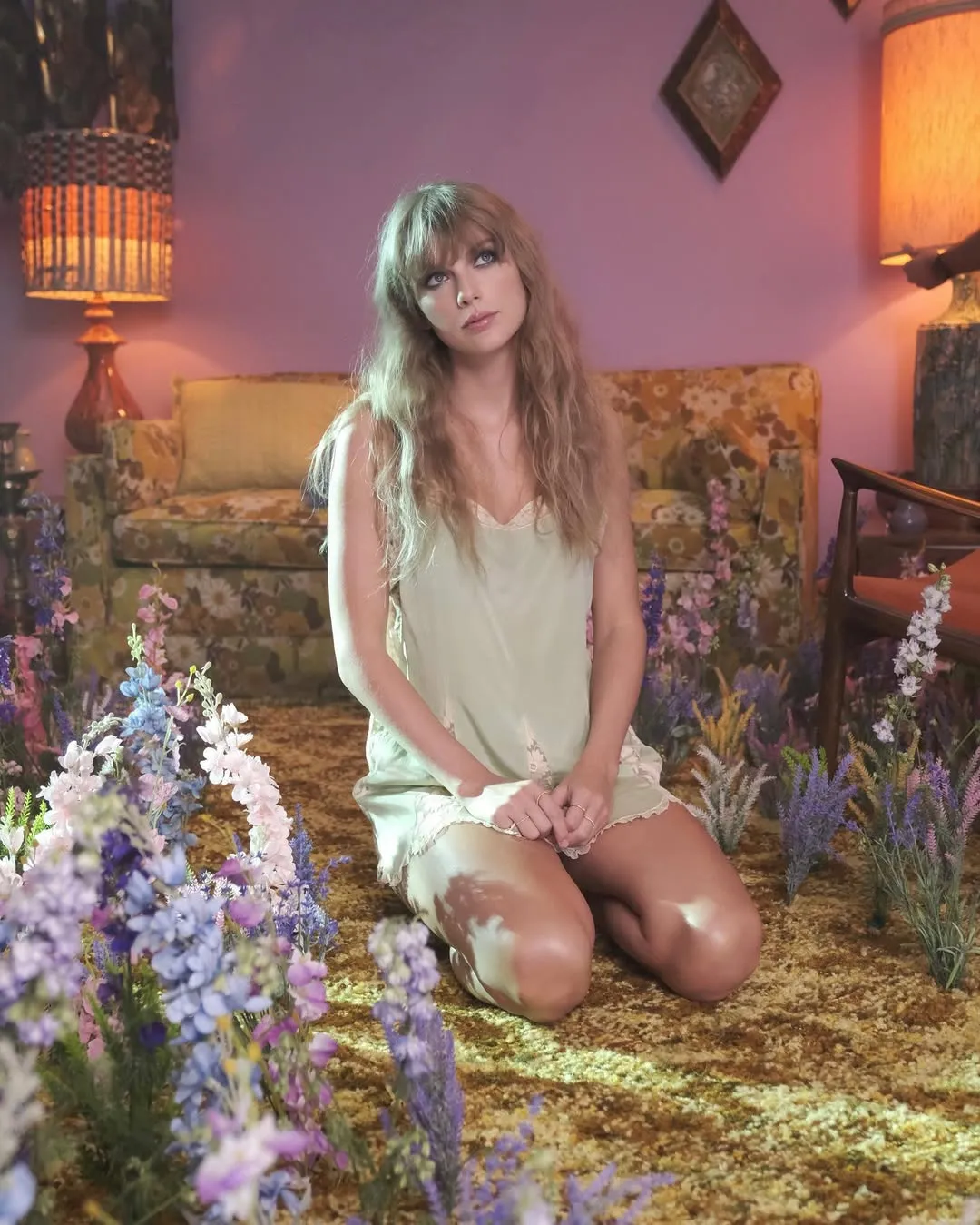 Arti dan Makna Lagu cardigan - Taylor Swift, Nostalgia Cinta Pertama ...