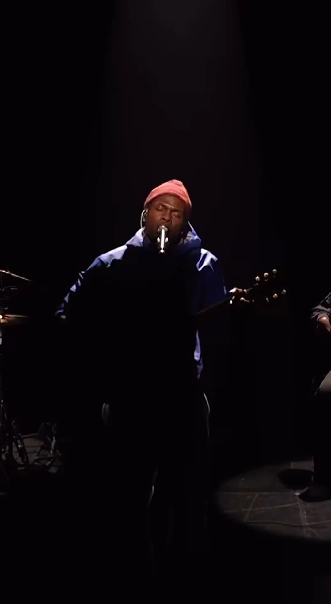Arti Makna Lagu Blessed - Daniel Caesar, Kisahkan tentang Cinta yang ...