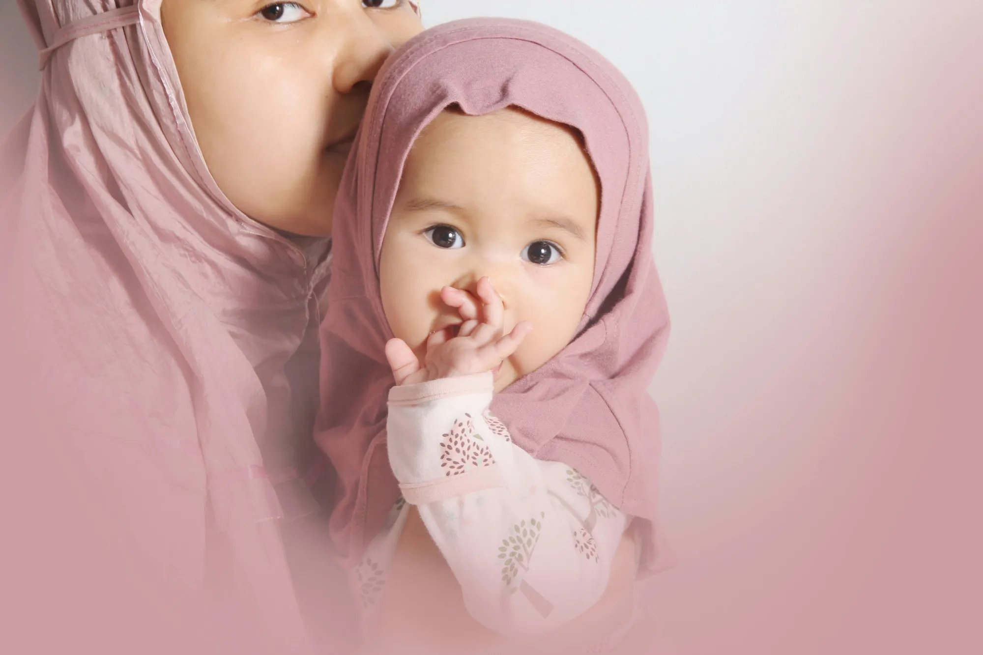 Caption untuk Anak Perempuan Pertama Islami: Doa dan Harapan Terbaik untuk Buah Hati - KapanLagi.com