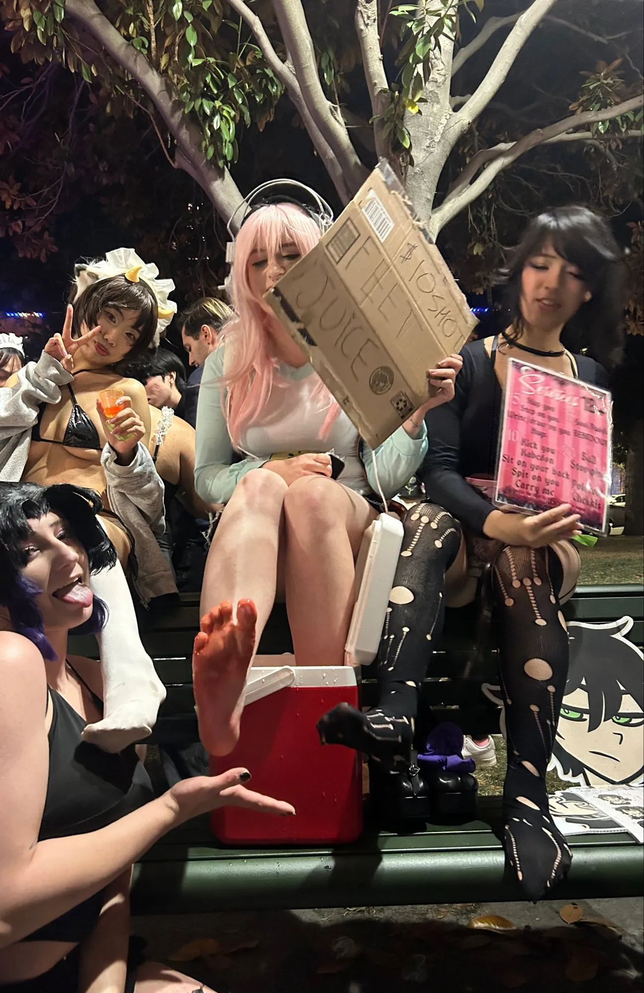 This Hatsune Miku Cosplayer Went Viral for Selling Foot Juice, Priced ...