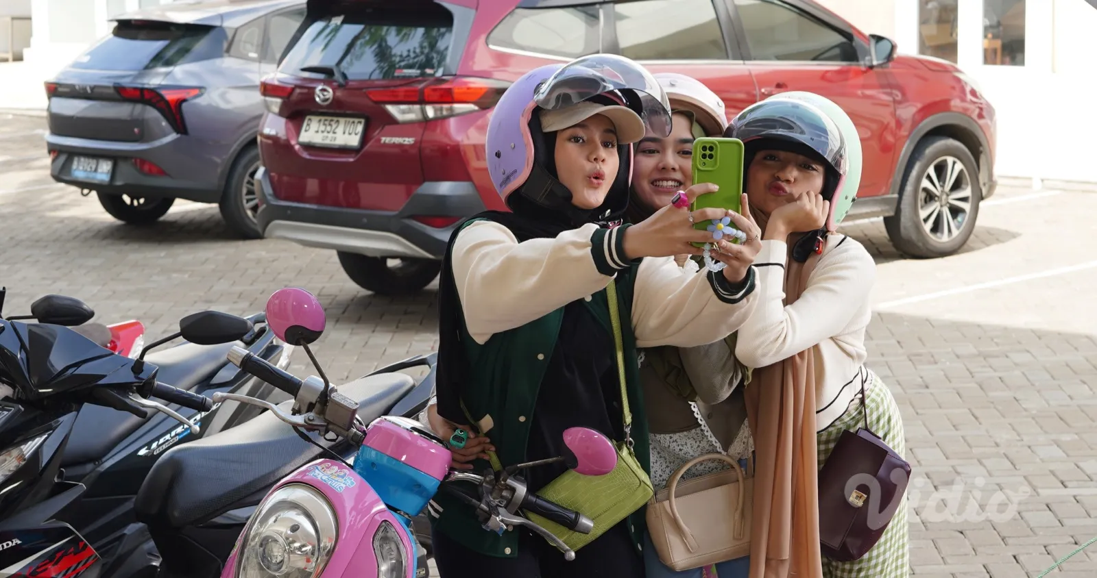 Demi Peran Kania dalam Serial 'DI LUAR NURUL', Nayla Purnama Jalani ...