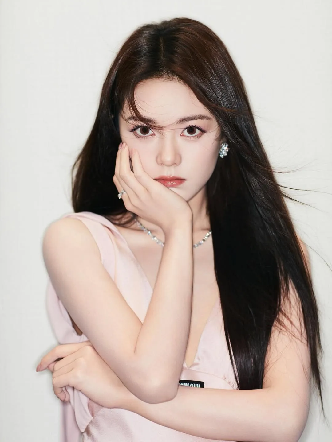 Silently, Lu Yuxiao Wants to Befriend Zhao Jinmai, It Turns Out Because ...