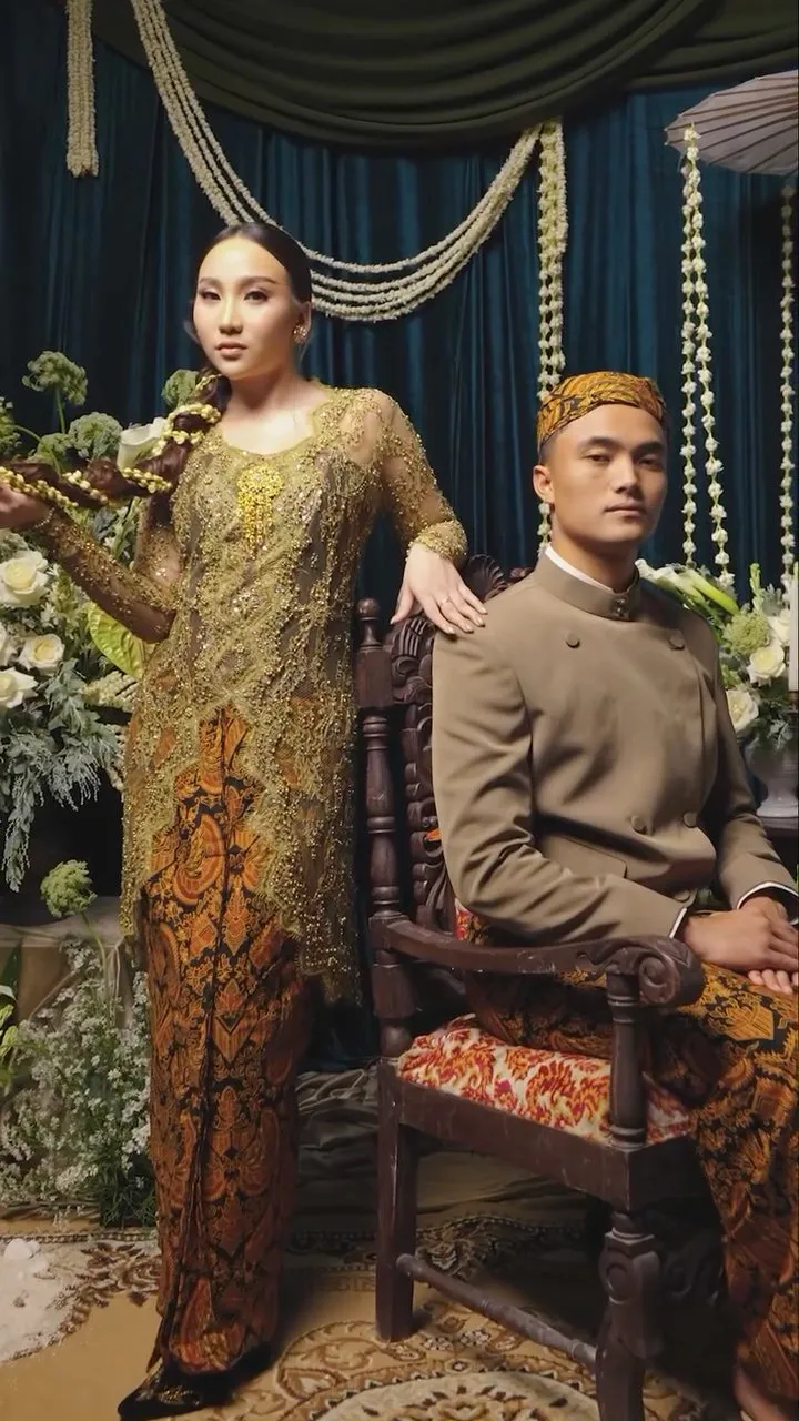 Ernando Ari Bagikan Foto Prewedding Mesra dengan Sang Kekasih, Banjir ...