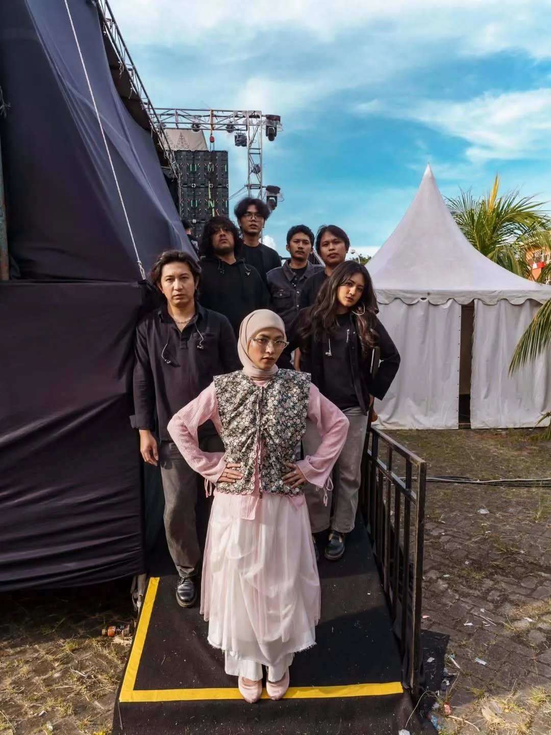 Feby Putri Gandeng Musisi Malaysia Noh Salleh di Single 'Senandung ...