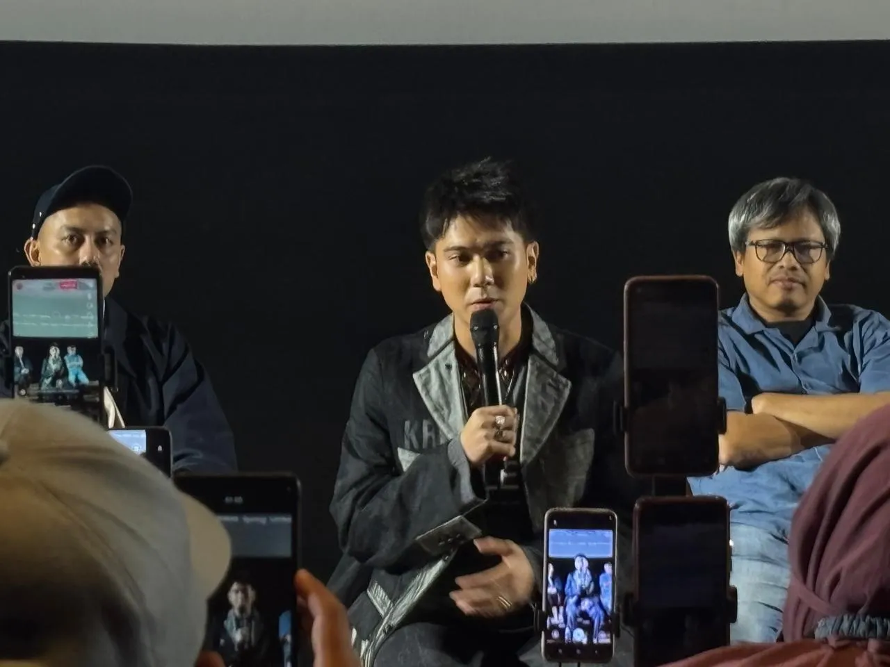 Iqbaal Ramadhan Jadi Aktor dan Eksekutif Produser di Film 'MONSTER ...