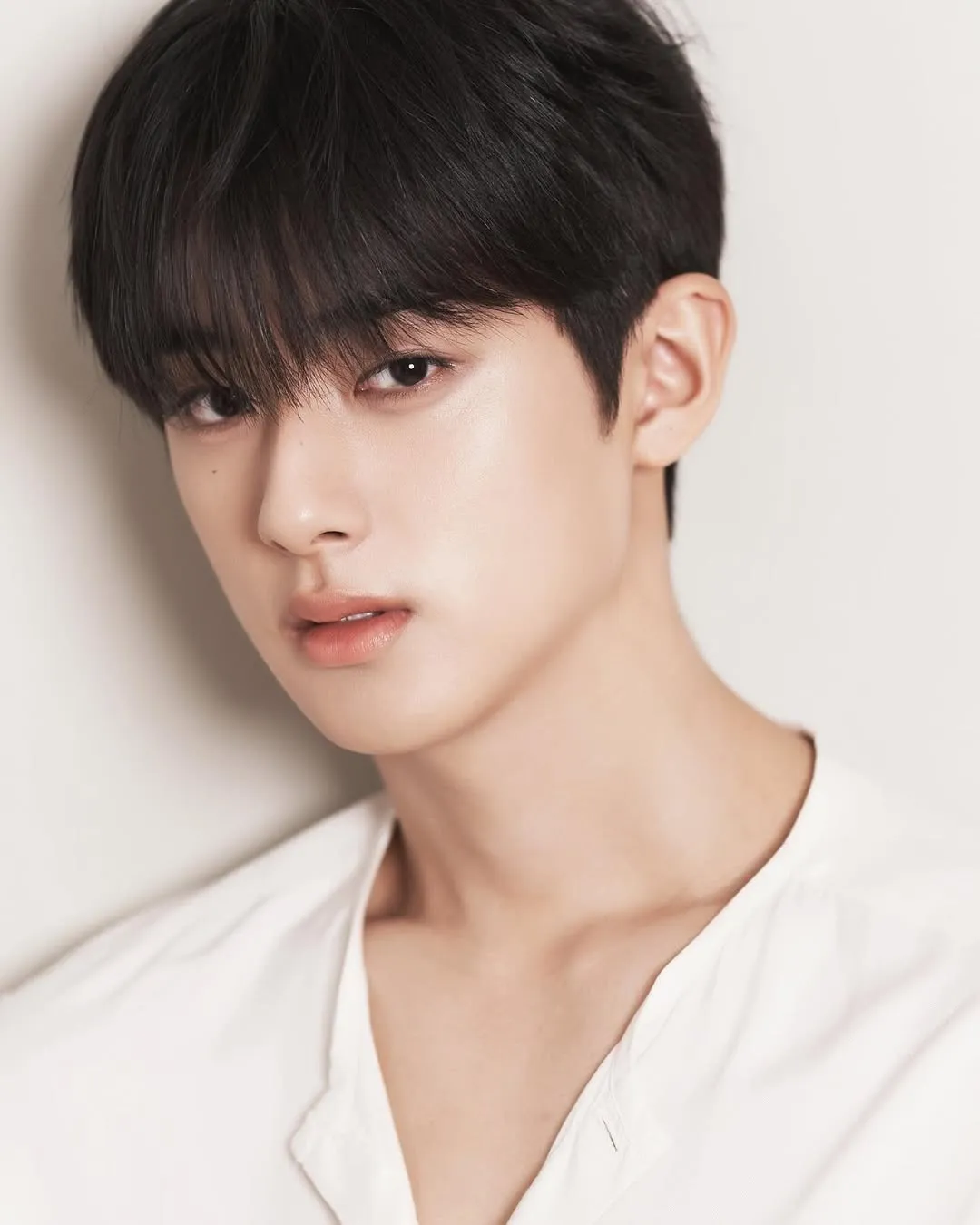 Kim Minkyu dan Ha Jiwon Dikabarkan Main Drama Bareng, Perbedaan Usia 16 ...