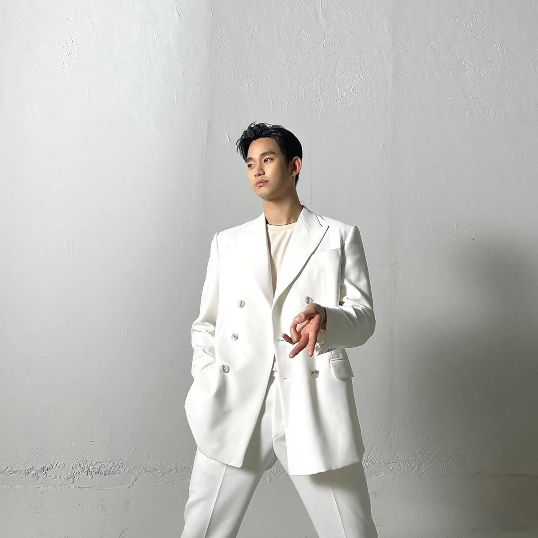 Kim Soo Hyun Dikabarkan Mulai Jalani Syuting Iklan untuk Brand Fashion ...