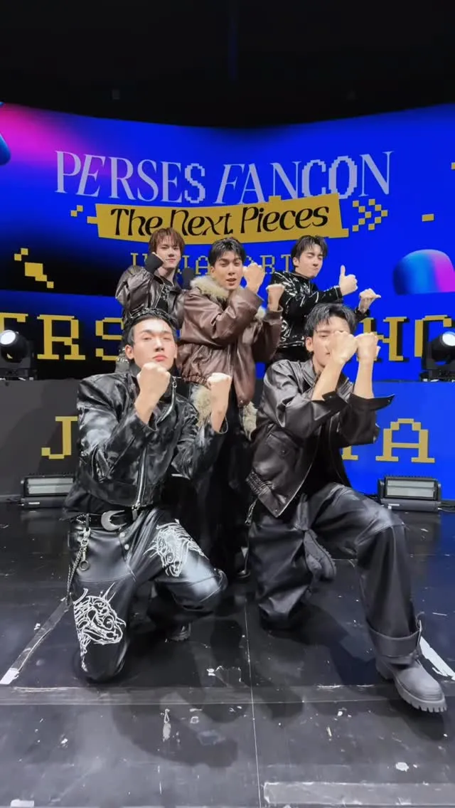 PERSES Boy Group Asal Thailand Nyanyi Lagu Kicau Mania di Fancon ...
