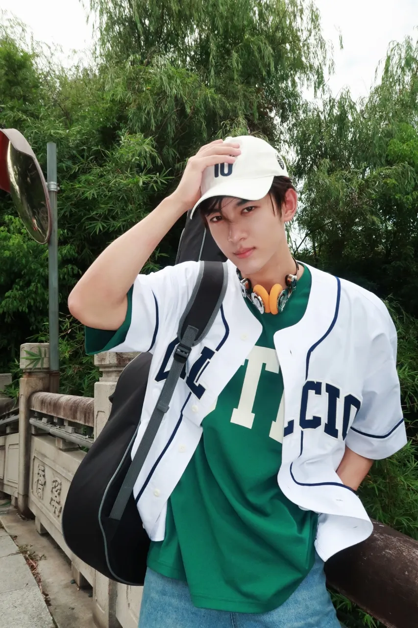 Profil Cheng Hongxin, Aktor Tampan China Asal Sichuan yang Baru Saja ...