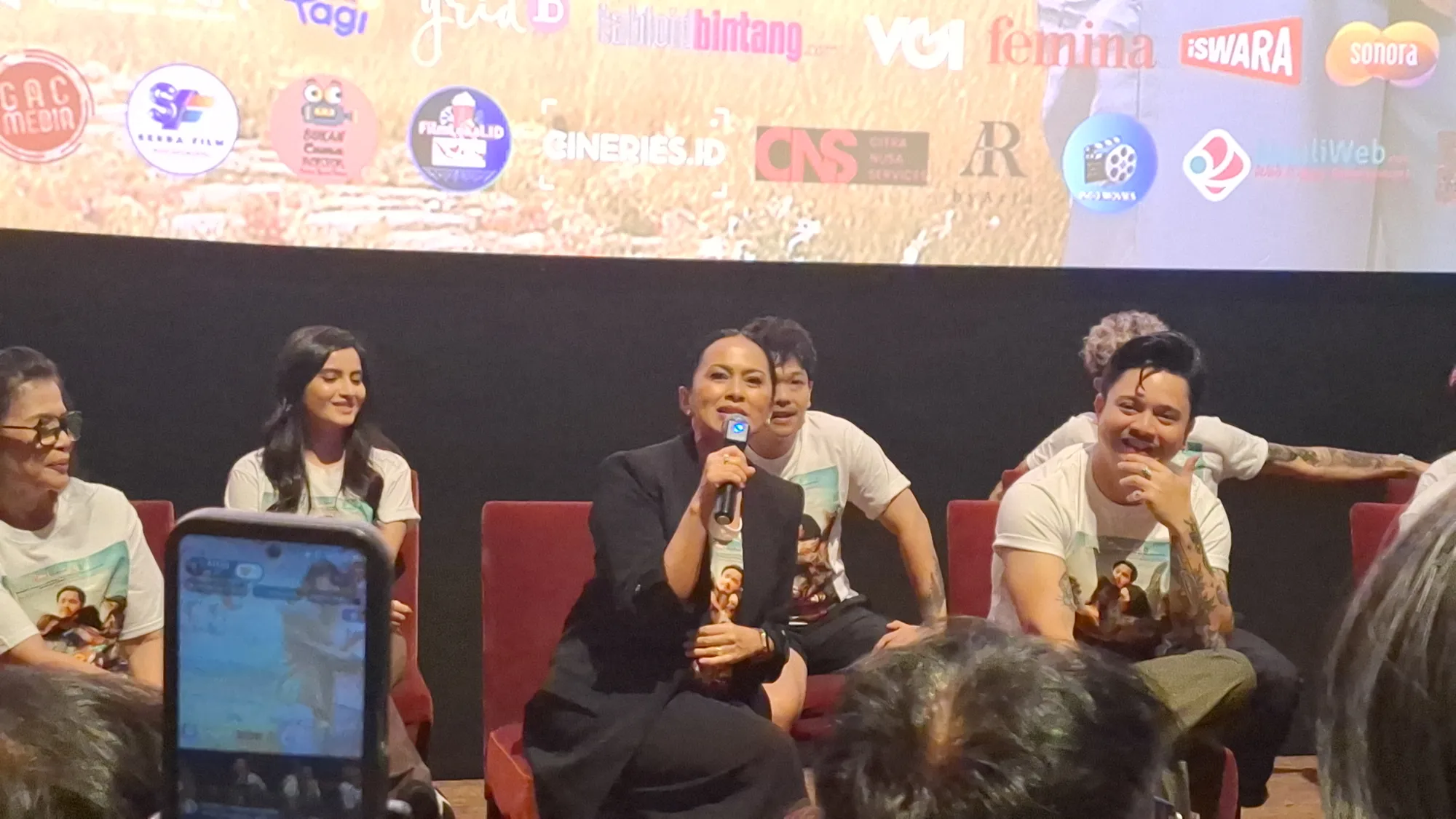 Sarah Sechan Kesulitan Jadi Orang Batak di Film 'WASIAT WARISAN ...