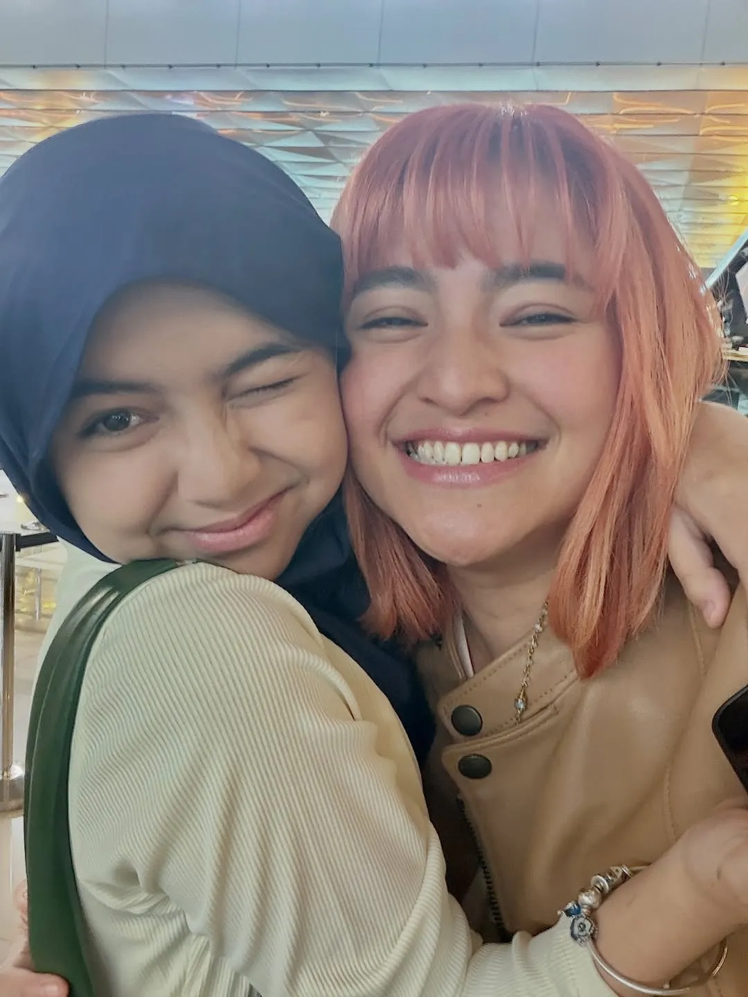 Sienna Lepas Hijab, Marshanda Dukung Proses Anak Mengenal Diri Sendiri ...