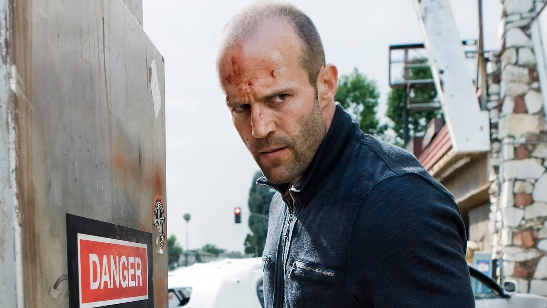 Synopsis of the Film CRANK 2: HIGH VOLTAGE, Airing Tonight Sunday ...