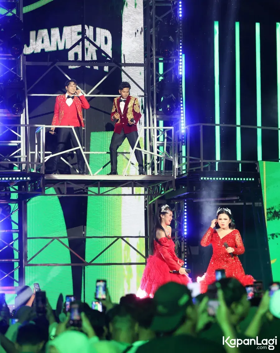 Tasya Proud to Perform with the Jamrud Band at Indosiar's Anniversary