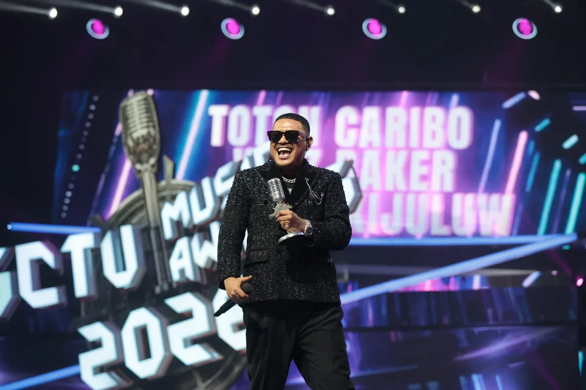 Toton Caribo Wins Trophy at SCTV Music Awards 2026, 15 Years of ...