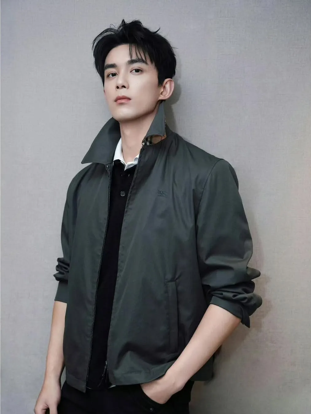 Wu Lei Appears Effortless in Burberry's Latest Campaign, British Street ...