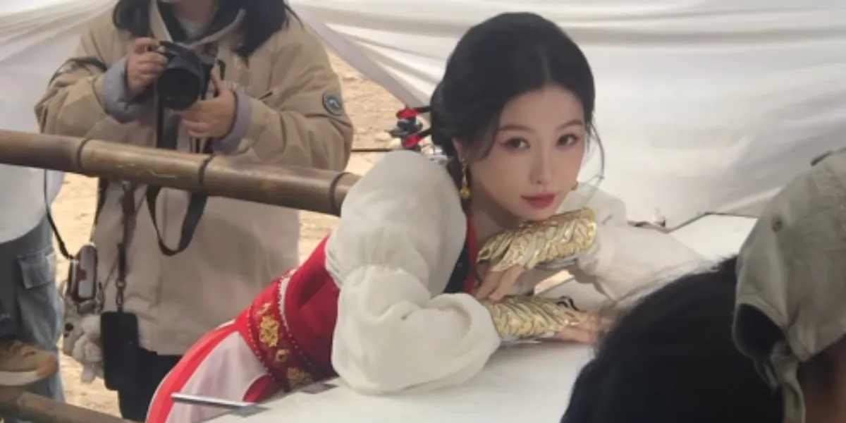 Portrait of Esther Yu During the Filming of the Chinese Drama Yun Chu ...