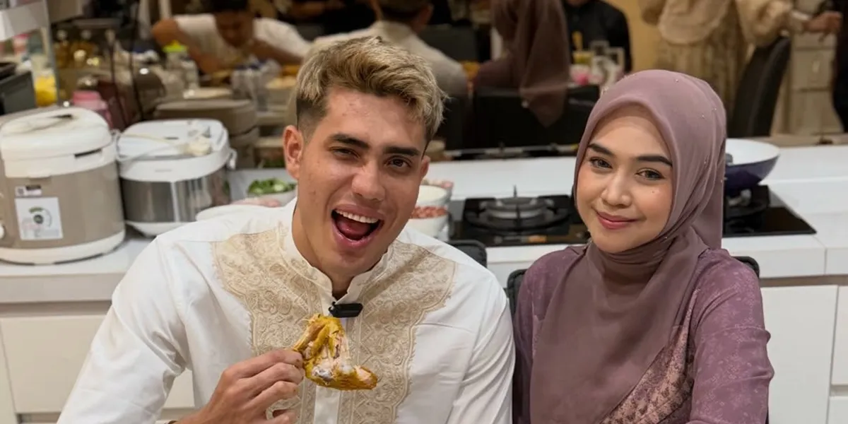 Portrait of Ria Ricis Breaking Fast with Aisar Khaled, the Vibe is Very ...