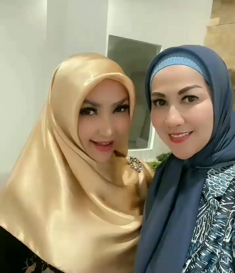 Roro Fitria Sebut Venna Melinda Masih Trauma dan Depresi Pasca Alami ... Roro Fitria Sebut Venna Melinda Masih Trauma dan Depresi Pasca Alami ...