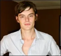 Sam Riley, Si Pencuri Legendaris Dari Hutan Sherwood - KapanLagi.com