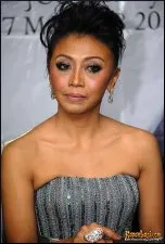 Trie Utami Lakukan Diplomasi Budaya - KapanLagi.com