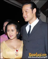 Ibunda Widi 'AB Three' Kecewa - KapanLagi.com