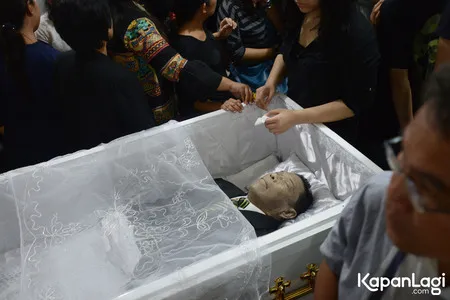 Foto Advent Bangun - #012 - KapanLagi.com