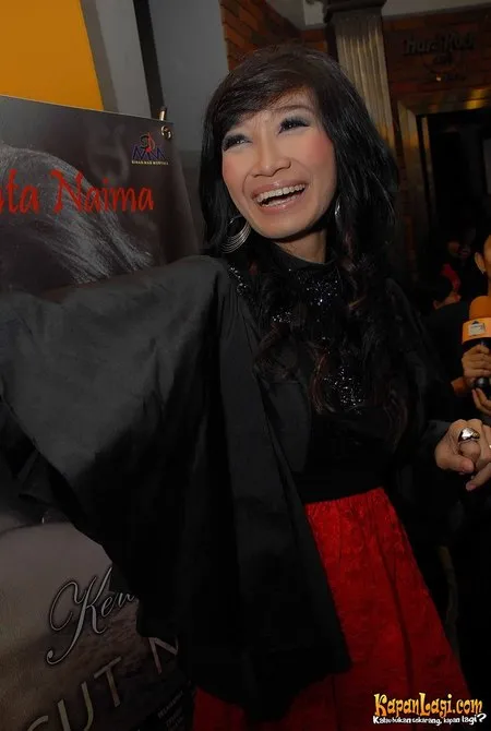Foto Cut Naima - #2 - KapanLagi.com
