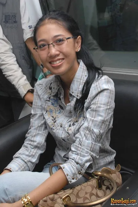 Foto Eri Susan - #021 - KapanLagi.com
