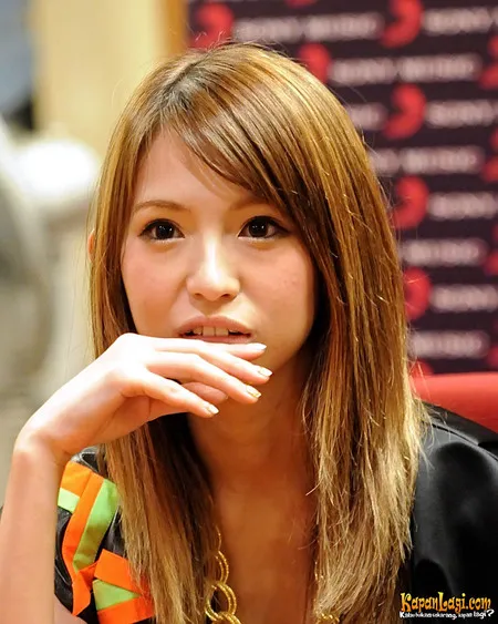 Foto Haruna Scandal - #4 - KapanLagi.com