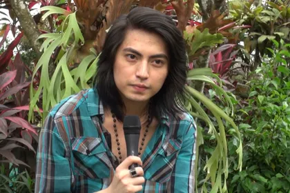 Arthur Stefano Eks S4 Jadi Vampire di Indonesia | KapanLagi.com: Video ...