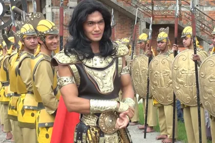 Ini Kostum Perang Bima di KSATRIA PANDAWA 5 | KapanLagi.com: Video ...