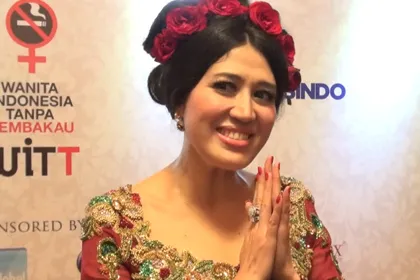 Sania 'SANTAI' Buat Album ke-4 | KapanLagi.com: Video Kapanlagi.com ...