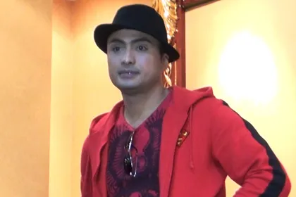 Waduh.. Rizal Gibran Gelapkan Uang 3 Miliar? | KapanLagi.com: Video Kapanlagi.com - KapanLagi.com