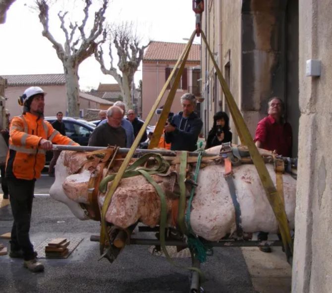 Paleontologists Discover 70 Million-Year-Old Giant Dinosaur Skeleton ... Paleontologists Discover 70 Million-Year-Old Giant Dinosaur Skeleton ...