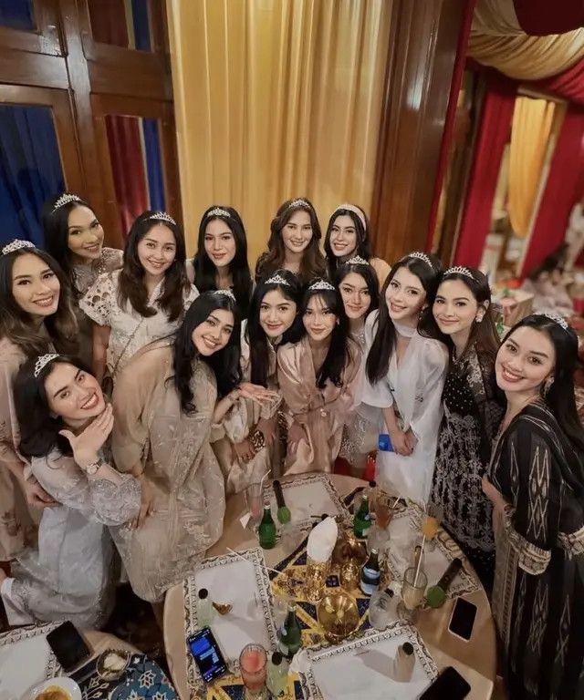Potret Erina Gudono Tampil Mempesona Kenakan One Set Saat Berbuka Puasa ...
