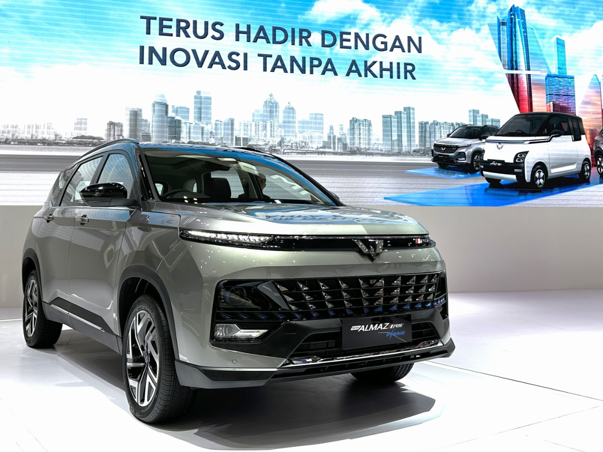 New Wuling Almaz RS Pro Hybrid: SUV Hybrid Terjangkau dengan Tiga Mode ...